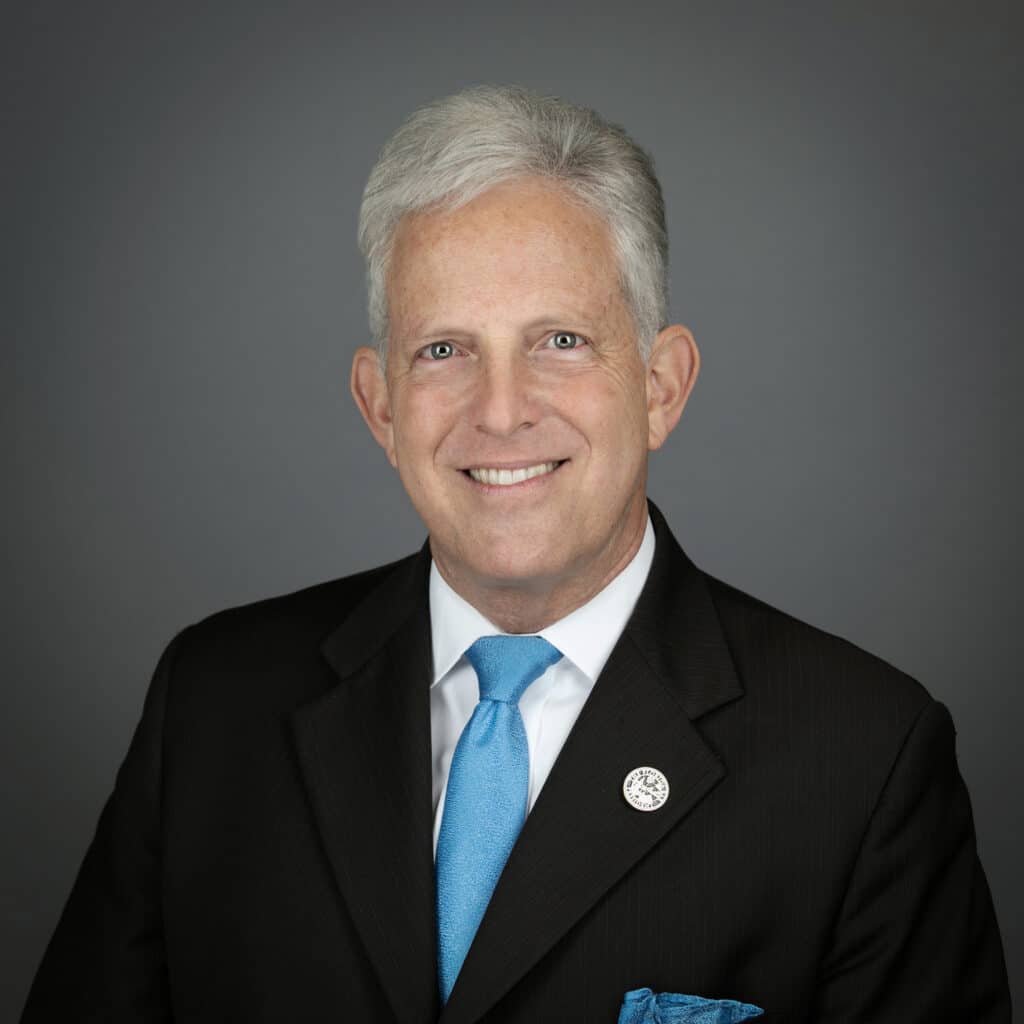 THE NEED FOR MORE "EXPERIENTIAL EDUCATION" IN LAW SCHOOL - Lesser ...